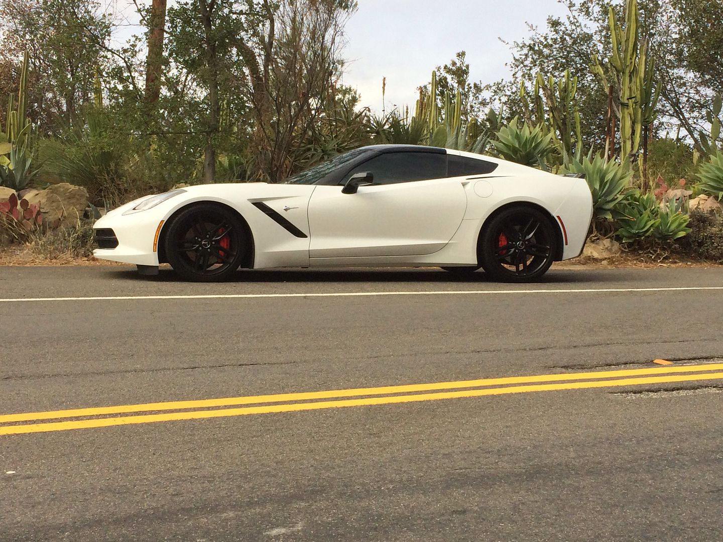 Anyway have pics of their slammed c7 - CorvetteForum - Chevrolet ...